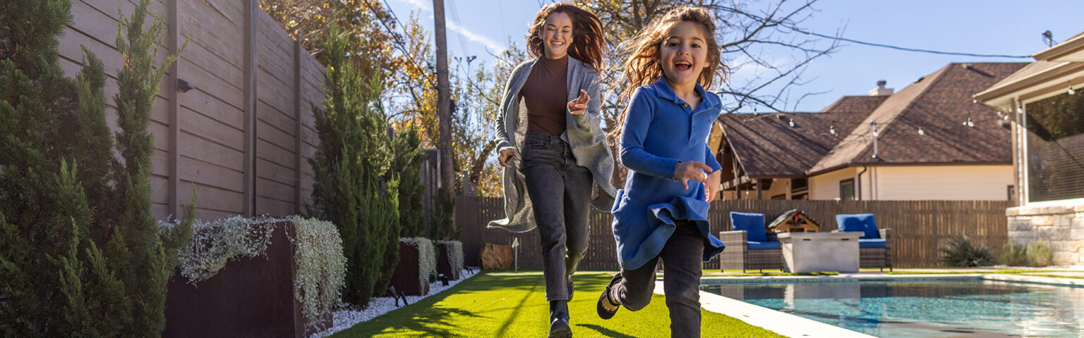 Landscaping Trends: Incorporating Artificial Turf in Modern Designs ...